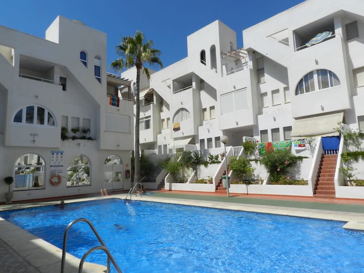 Piso En Primera Línea Del Playazo De Vera - Garrucha