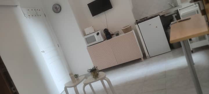 Petit Studio Accueillant - Grasse