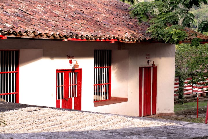 Hacienda Mesitas De Santa Inés, Cachipay, Cund. - La Mesa