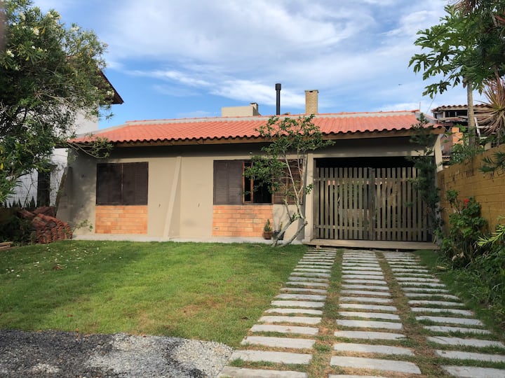 Casa 100mt Praia Central Garopaba! Perto De Tudo! - Garopaba