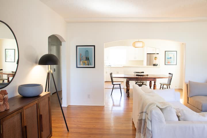 Monthly Ventura Spanish Beach House - Ventura, CA