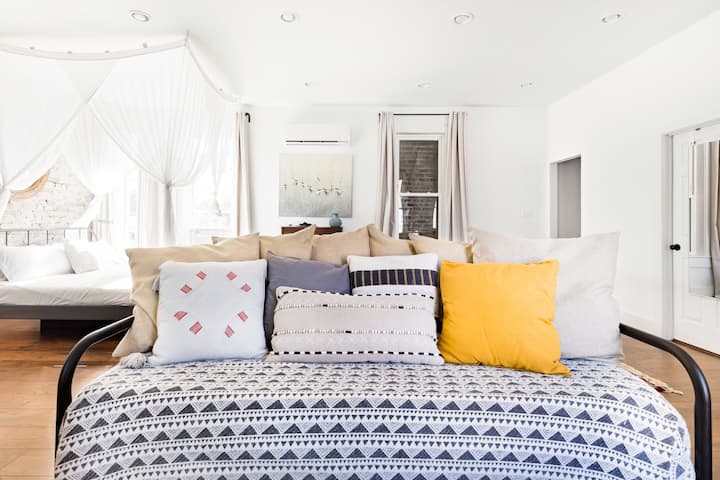 Bali-inspired Bohemian Loft In Heart Of Pilsen - Chicago