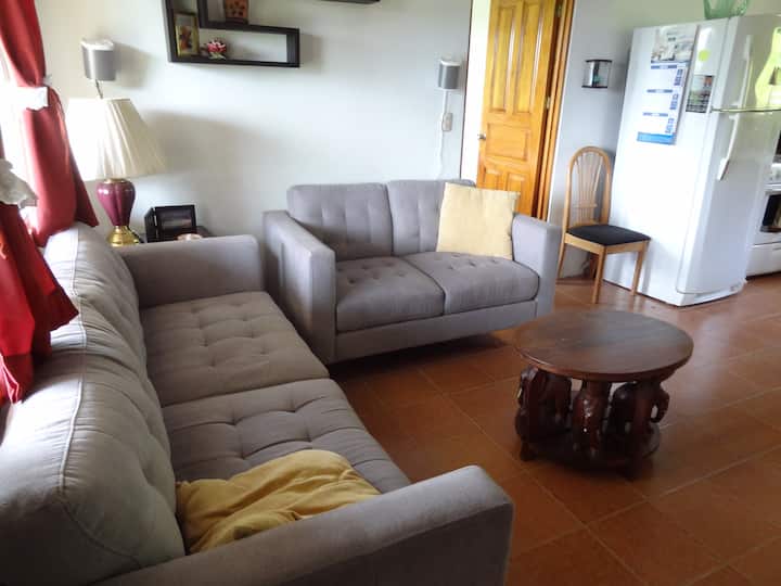 Tico Breezes-cottage, Pool & Gorgeous Lake View - Costa Rica