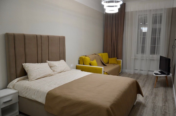 Апартаменти « За Кулісами » з 2 спальнями - Lviv