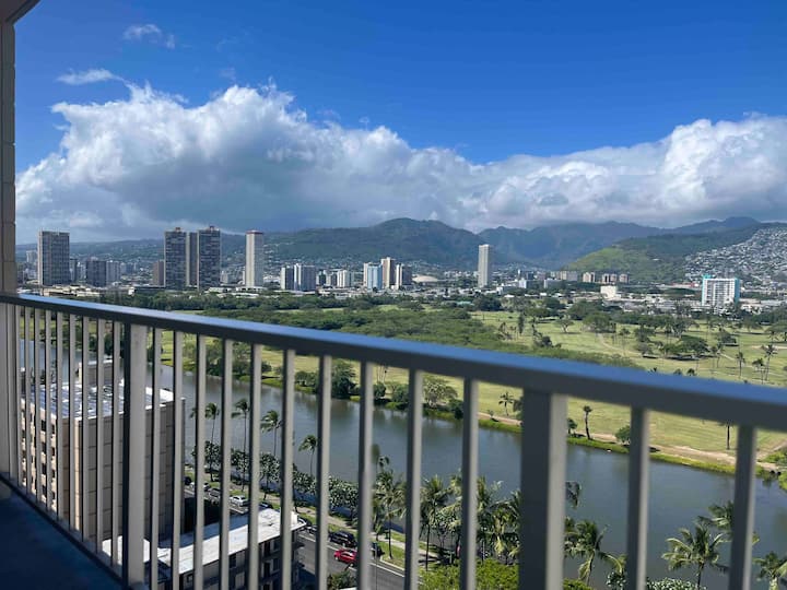 Living Paradise In Waikiki - Honolulu, HI