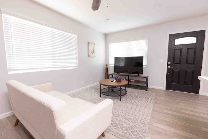 Private Home In Historic Escondido! Full Kitchen - Escondido