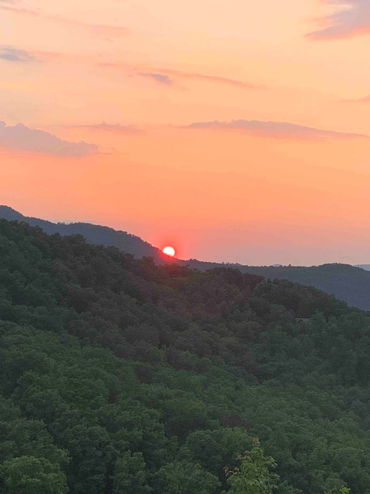 Kitten’s Cabin - Townsend, TN