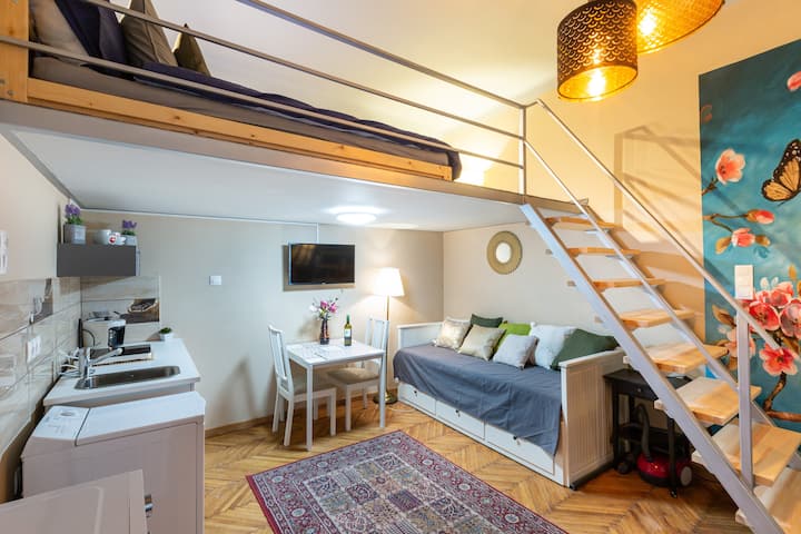 Cozy Little Home By The Danube - Budapeszt