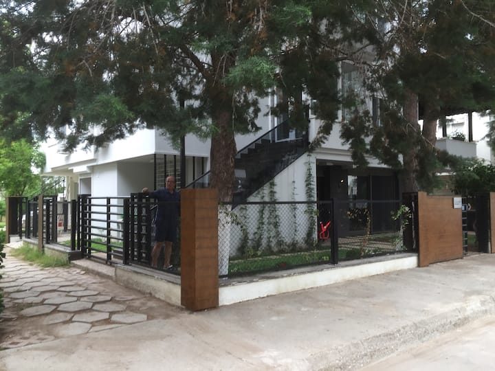 Garden And Holiday Enjoyment ! - Lara Beach