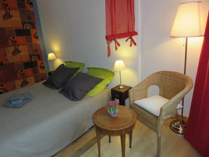 Chambre Dans Appartement + Balcon - Saint-Denis