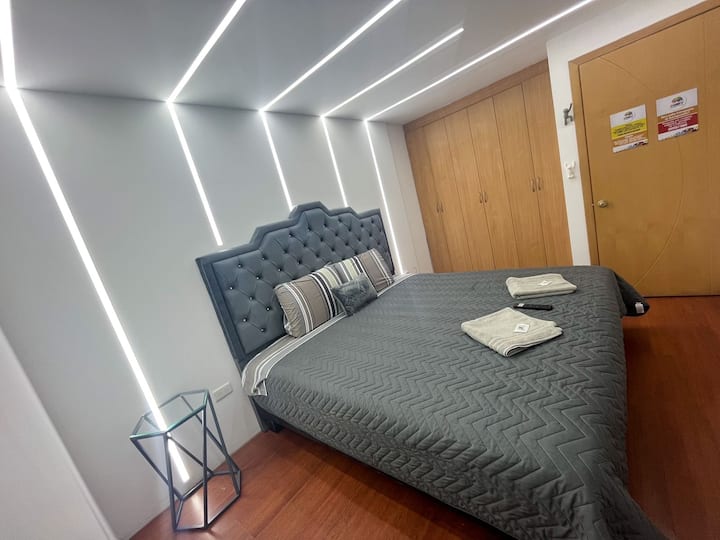Gray Carolina, Near Mall, Patio, Moderno + Parking - Quito
