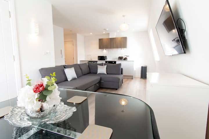 Modern Flat Mins From Restaurants Bars Clubs Beach - Bournemouth