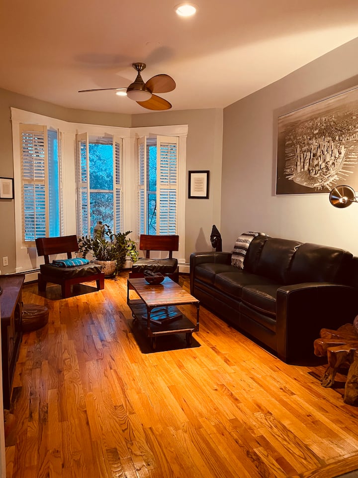 Spacious 3-bedroom Guest Suite (Unit #2) - Brooklyn, NY