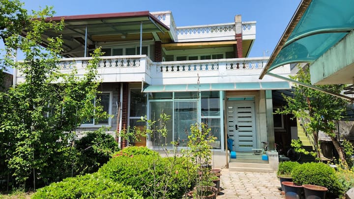 전주 방 두개 2층 전체 한옥마을100m , 야시장  100m - Jeonju-si