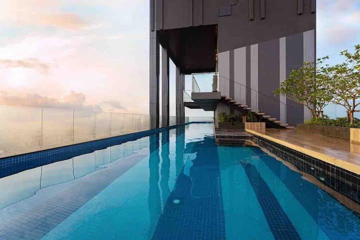 Family~friends~fun | Train~boat~bus Available - Thailand