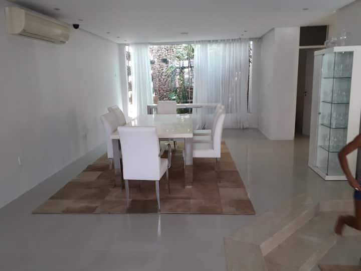 Casa Confortável Maceió Suite 1 C/hidro Individual - Maceió