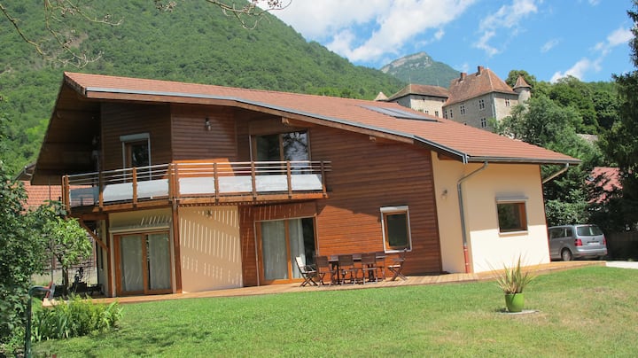 Maison D'architecte Bioclimatique - Château du Touvet