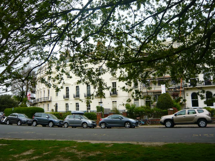 Double Room With Private  Ensuite  5min Train Stn - Brighton Marina