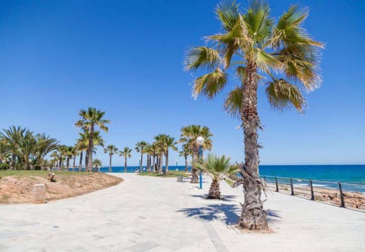 3 Bedroom/domterio Townhouse/villa For Holiday Let - Torrevieja