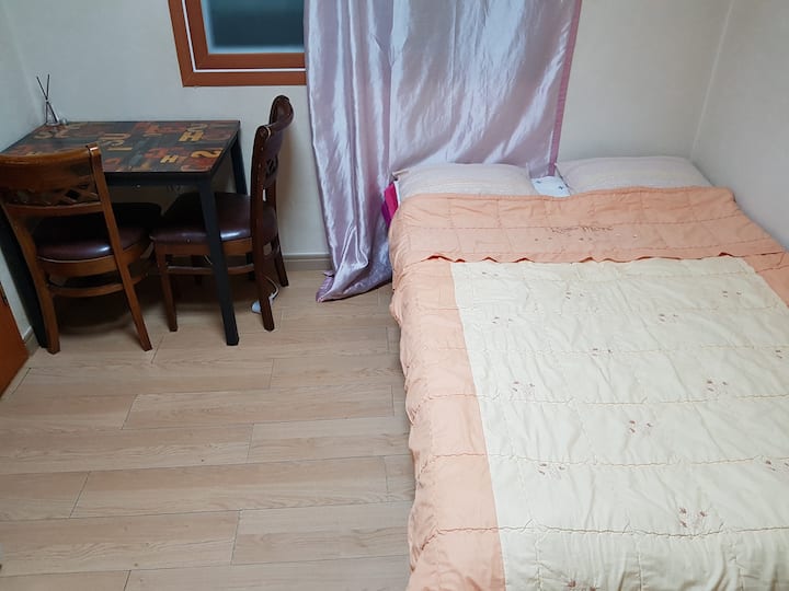 High Quality & Low Price For Longstay Near Subway - Busan