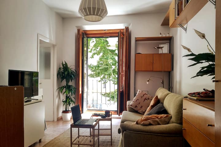 Cozy & Bright Flat + Typical Madrid Construction - Madrid