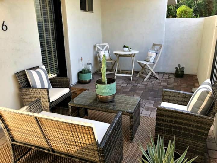 1st Floor Studio With Private Patio Near Old Town - スコッツデール, AZ