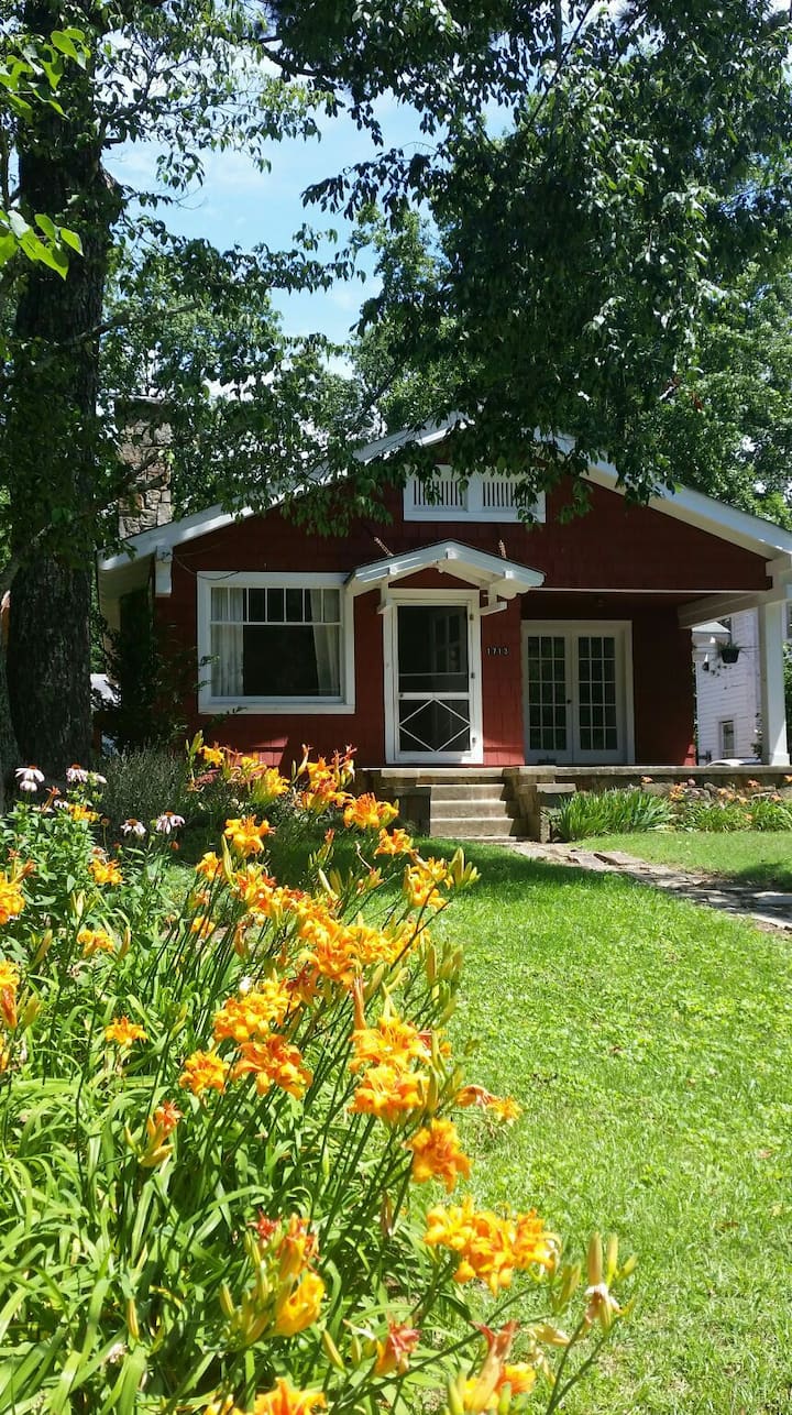 Little Red House On Monte Sano - Alabama