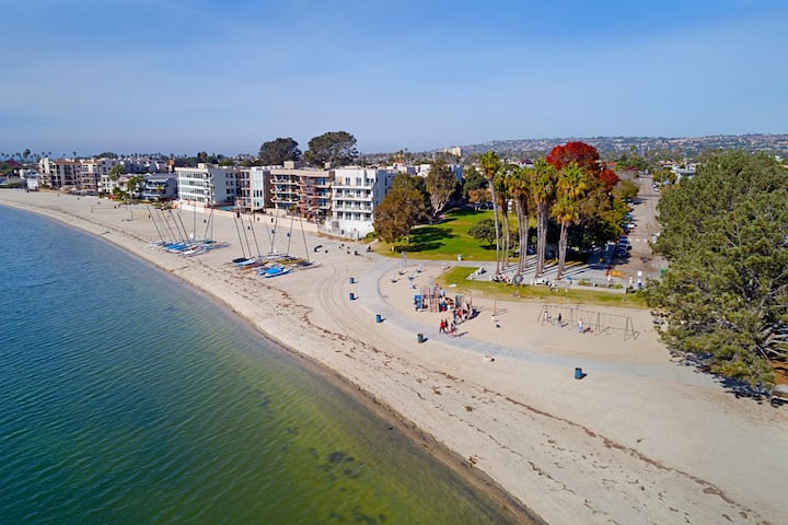 Beach Front Serene Home, Hot Tub, View, Parking! - San Diego