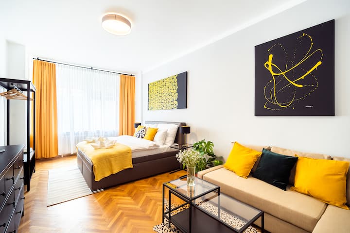 4br+2bath Prague Authentic At Historical Center - Praga