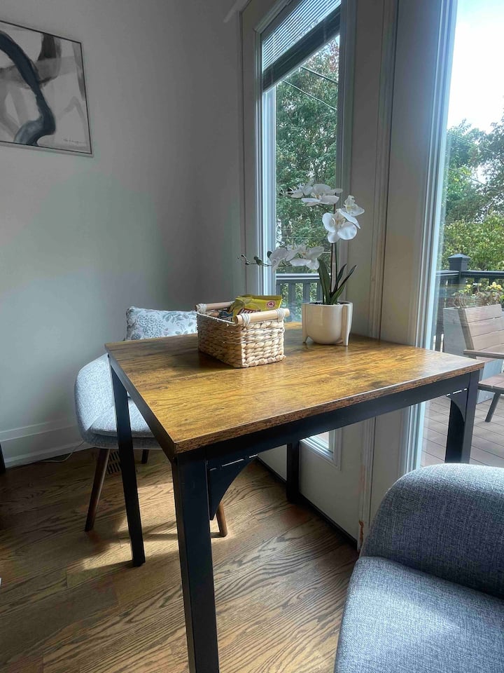 Maria's Oasis - Toronto