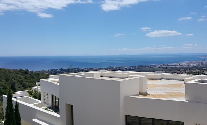 Marbella, Stunning Sea Views, 4 Pools, Near Golf - Marbella