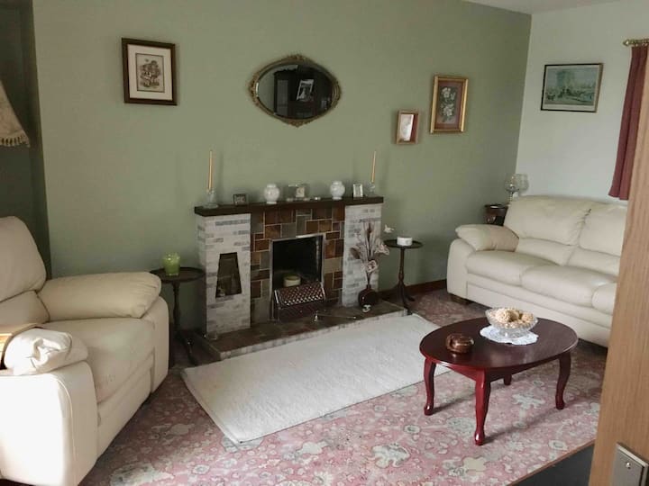 Farmhouse - Loch Lomond