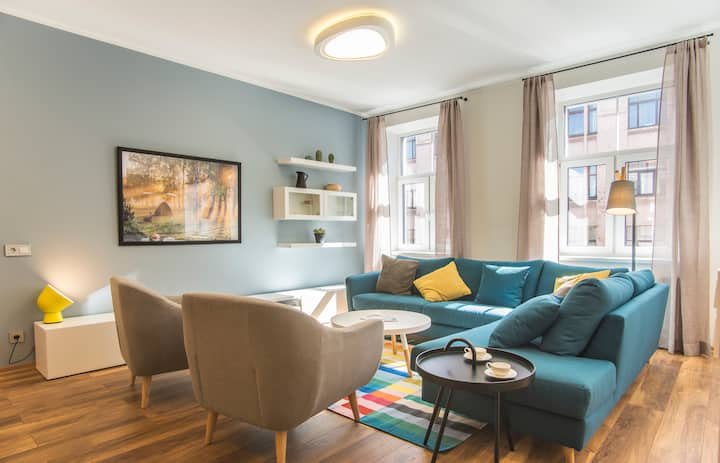 Design Apartment, 2 En-suite Rooms - Very Central - Lettland