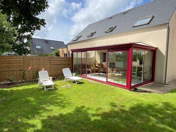 Maison 70m² Impasse Calme, Renovée, Exposée Sud - Lannion