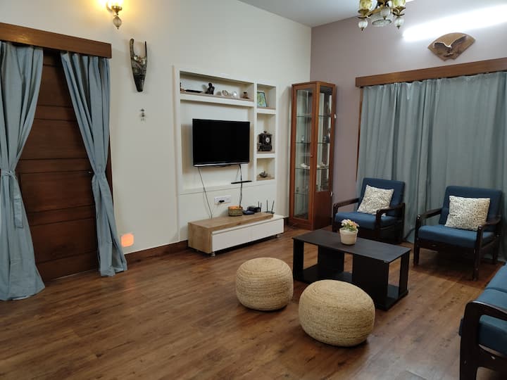 Jo's Escapade 2bhk Indiranagar Nd Manipal Hospital - Bangalore