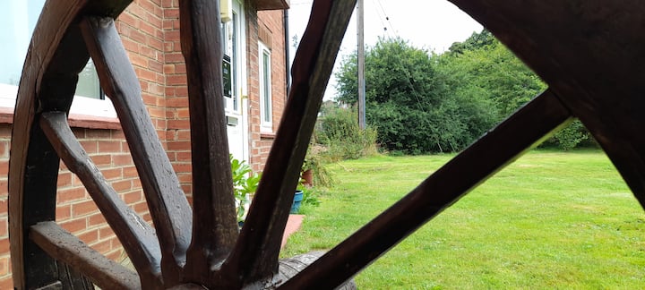 The Apples | Entire House | Sleeps 6 - North Walsham