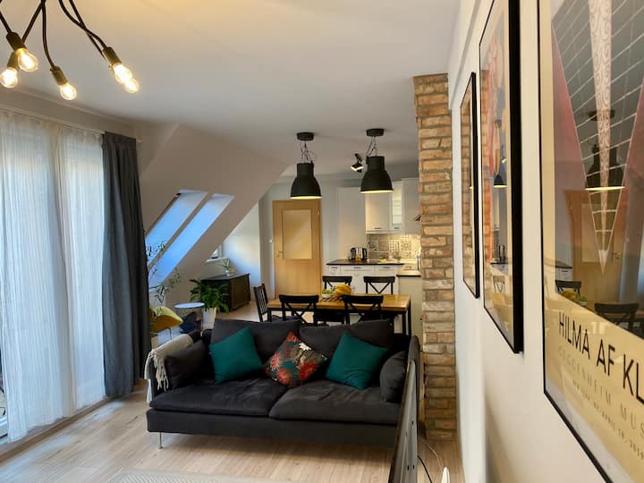 Blanka's Lovely Apartment - With Terrace - Budapeste