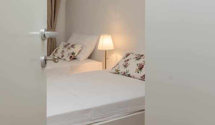 Apartment 4 Bedroom Trogir - Trogir