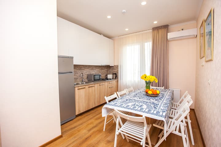 Near Rustaveli Avenue - Vera Apartment 11. - Tiflis