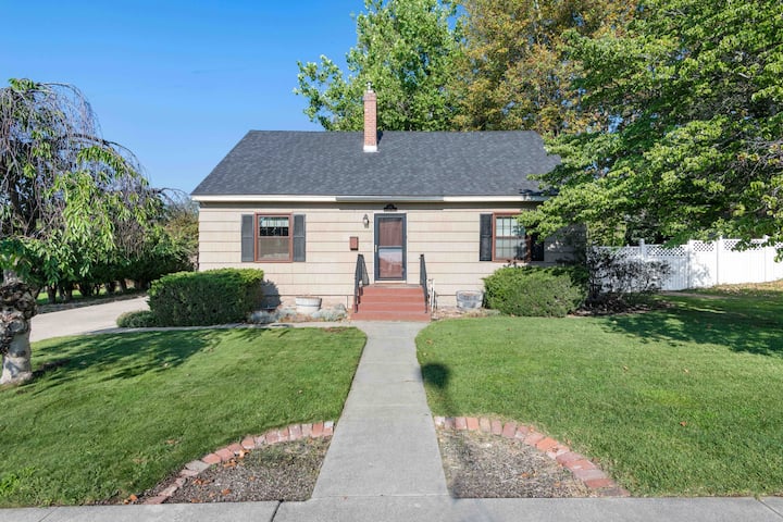 Beautiful And Spacious Home In Kennewick - Kennewick, WA
