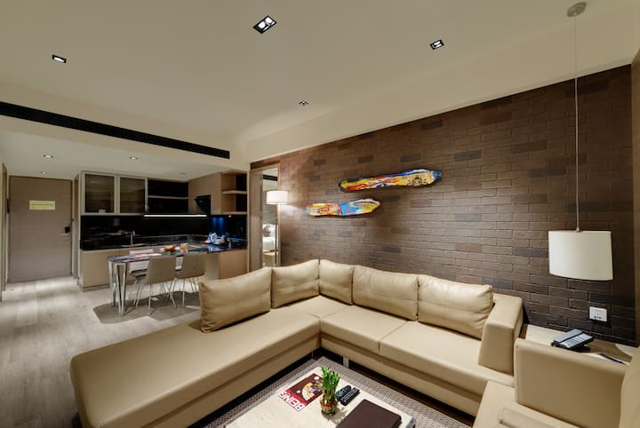 Executive Suite Room For 2 At Shela Road - Ahmedabad