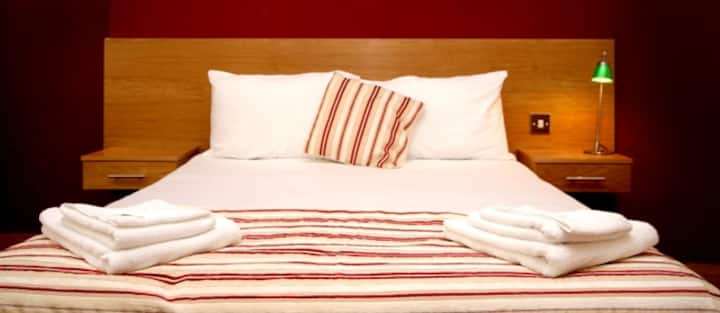 Quad Room In Glasgow City Centre - Glasgow