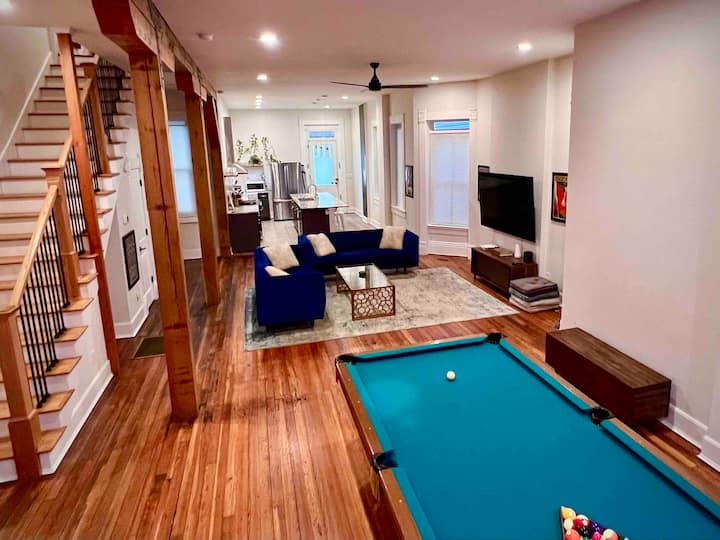 Breezy Pool Table Getaway - "Loo-vul" Vibes - ルイビル, KY