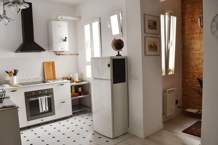 Beautiful & Cozy... In A Great Location! - Madrid