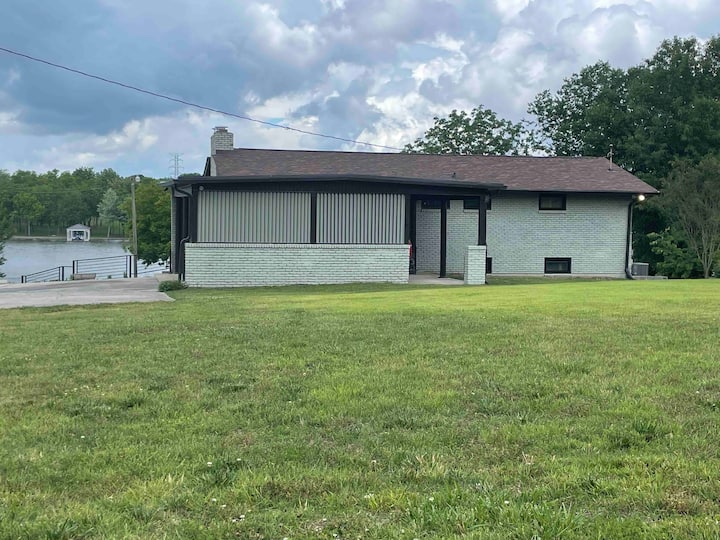 Mcm Old Hickory Lake House - Gallatin, TN