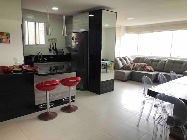 Apartamento Amplo, 3 Quadras Do Mar. - Capão da Canoa