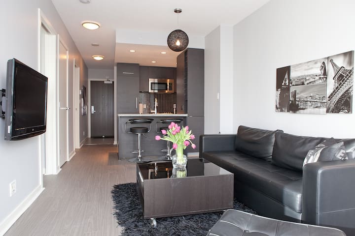 Yaletown 1bd Condo @ Homer & Robson - Vancouver