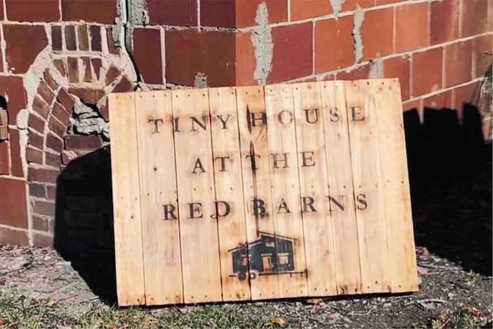 Tiny House At The Red Barns - Davie County