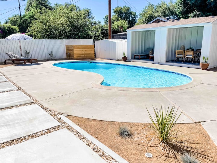 Cozy Lake Balboa Home - Los Angeles