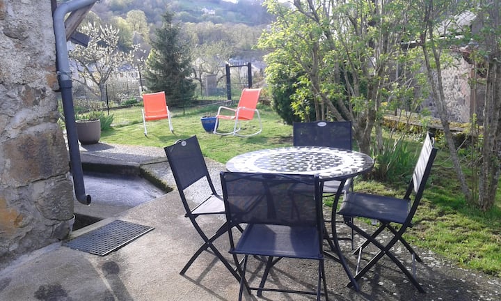 Gîte3* Les Petits Sabots Cantal Randos Volcans Lac - Cantal